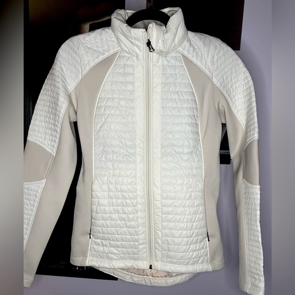 CALIA by Carrie Underwood | Jackets & Coats | Calia Full Zip Insulated ...